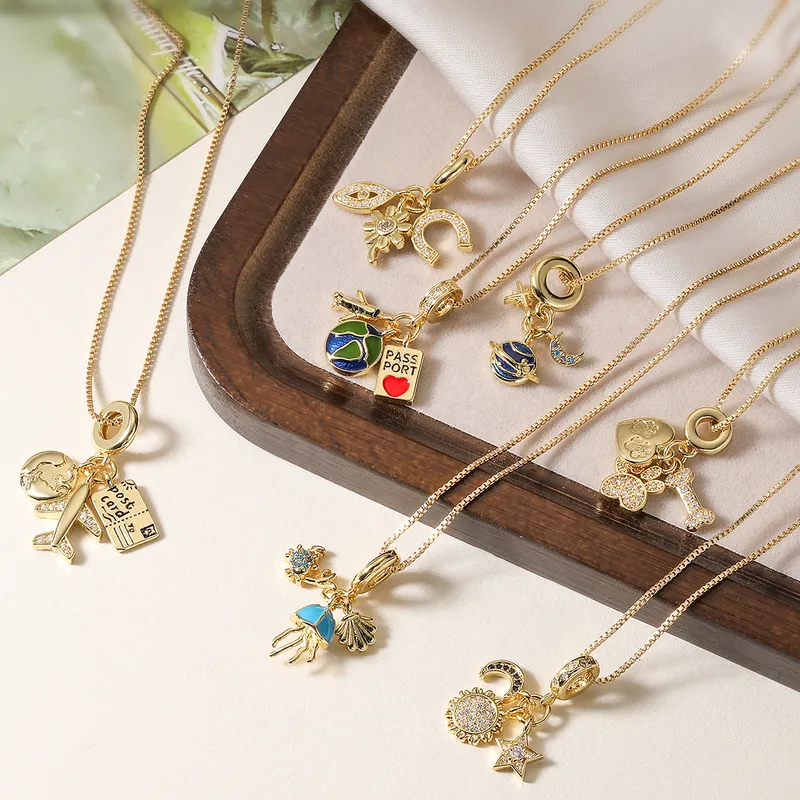 Collar con Charms "Voyage" en Acero Inoxidable - The Pink Room